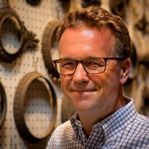 Presentation | The Stained Glass Association of America