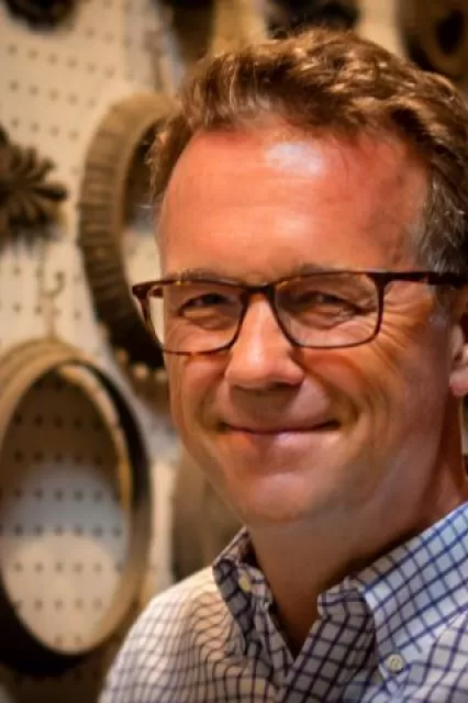 Illuminating Stained Glass and Other Works of Art | The Stained Glass ...